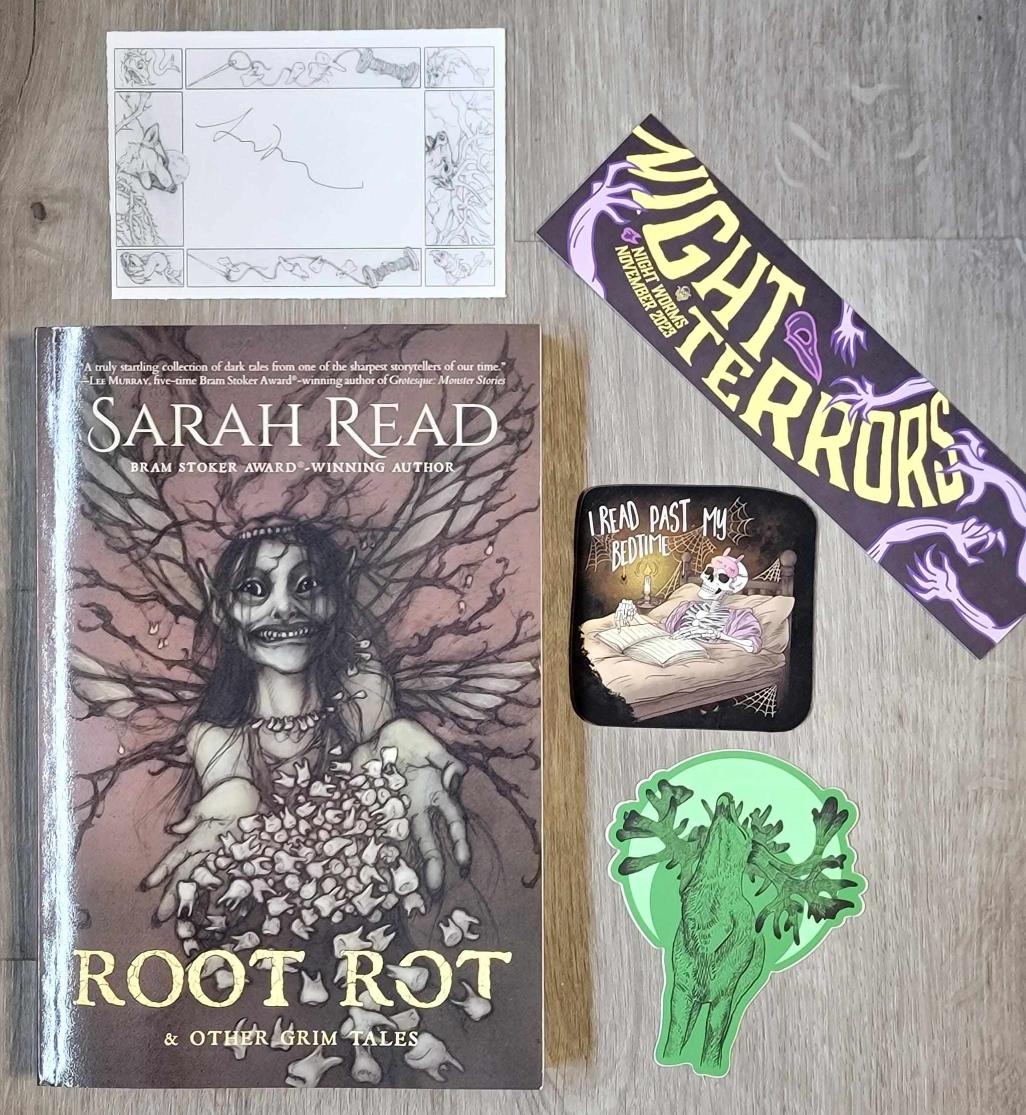 Books and extras – Night Worms